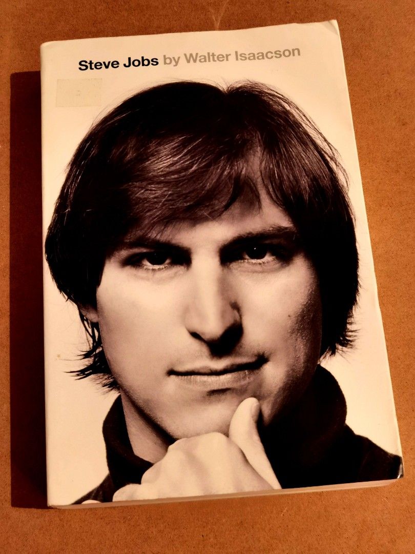 Steve Jobs Biography Memoir Book By Walter Isaacson, Hobbies & Toys, Books & Magazines ...