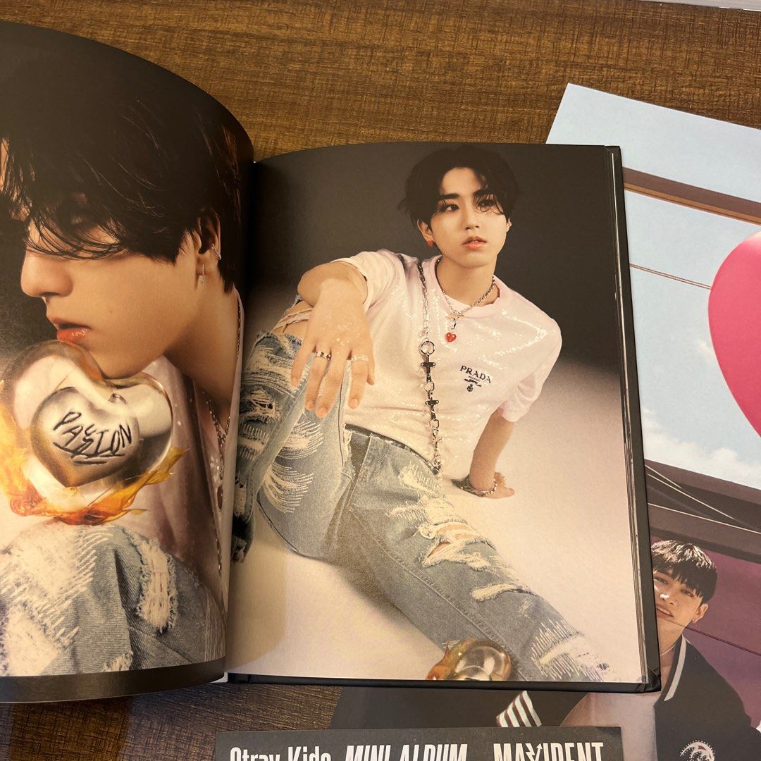 Stray Kids Maxident Heart version, Hobbies & Toys, Collectibles ...