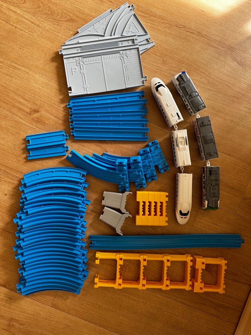 Tomy Train set, Hobbies & Toys, Toys & Games on Carousell