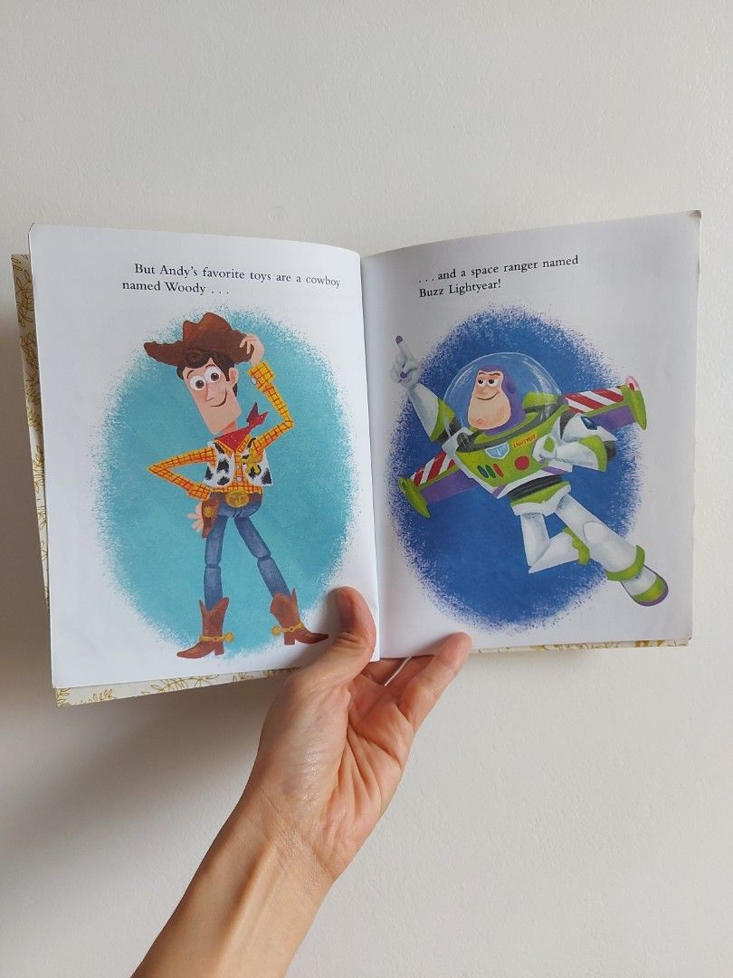 TOY STORY 2, Hobbies & Toys, Books & Magazines, Children's Books on Carousell