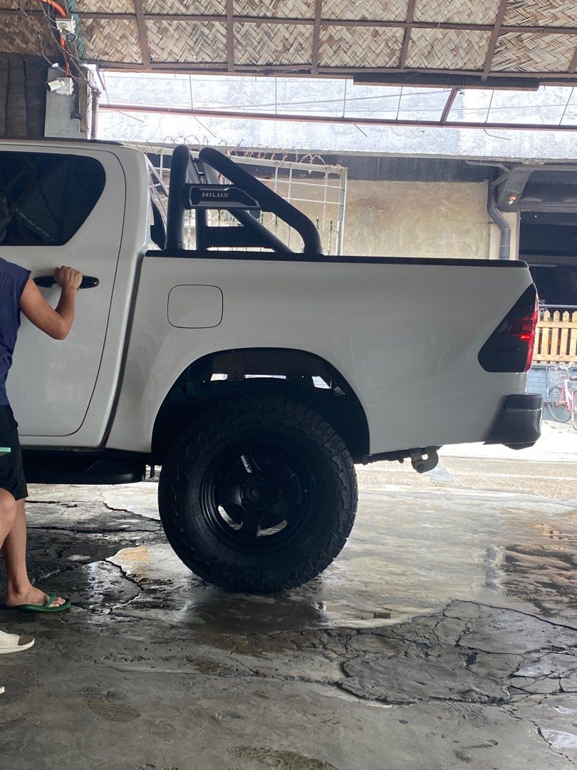 Toyota Hilux Conquest Roll Bar Stock Original, Car Parts & Accessories ...