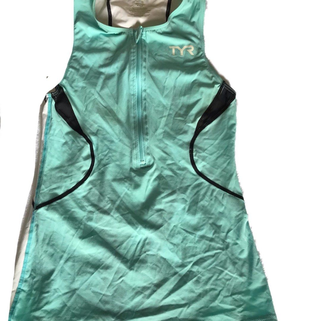 TYR tri-top, Women's Fashion, Activewear on Carousell