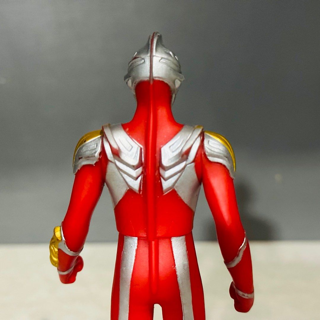 ULTRAMAN MAX - Bandai Ultraman Ultra Hero Series 18 Pvc Figure, Hobbies ...