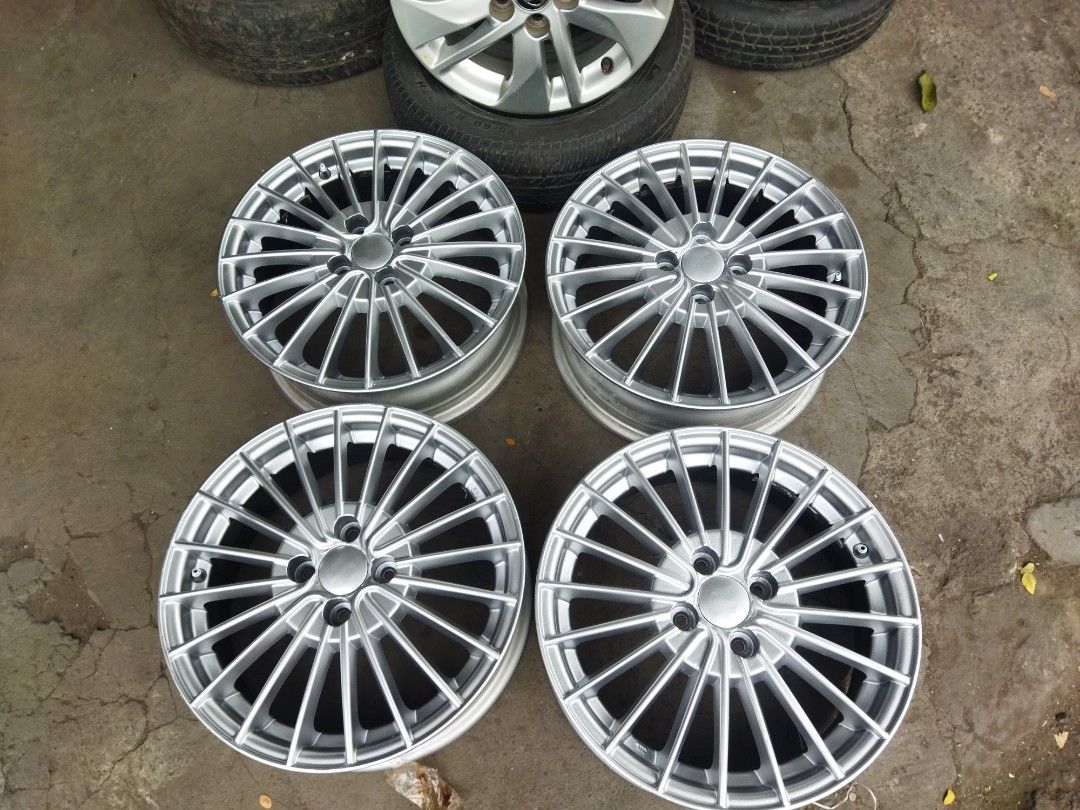 Velg Mobil oem original suzuki swift Gt 3 on Carousell