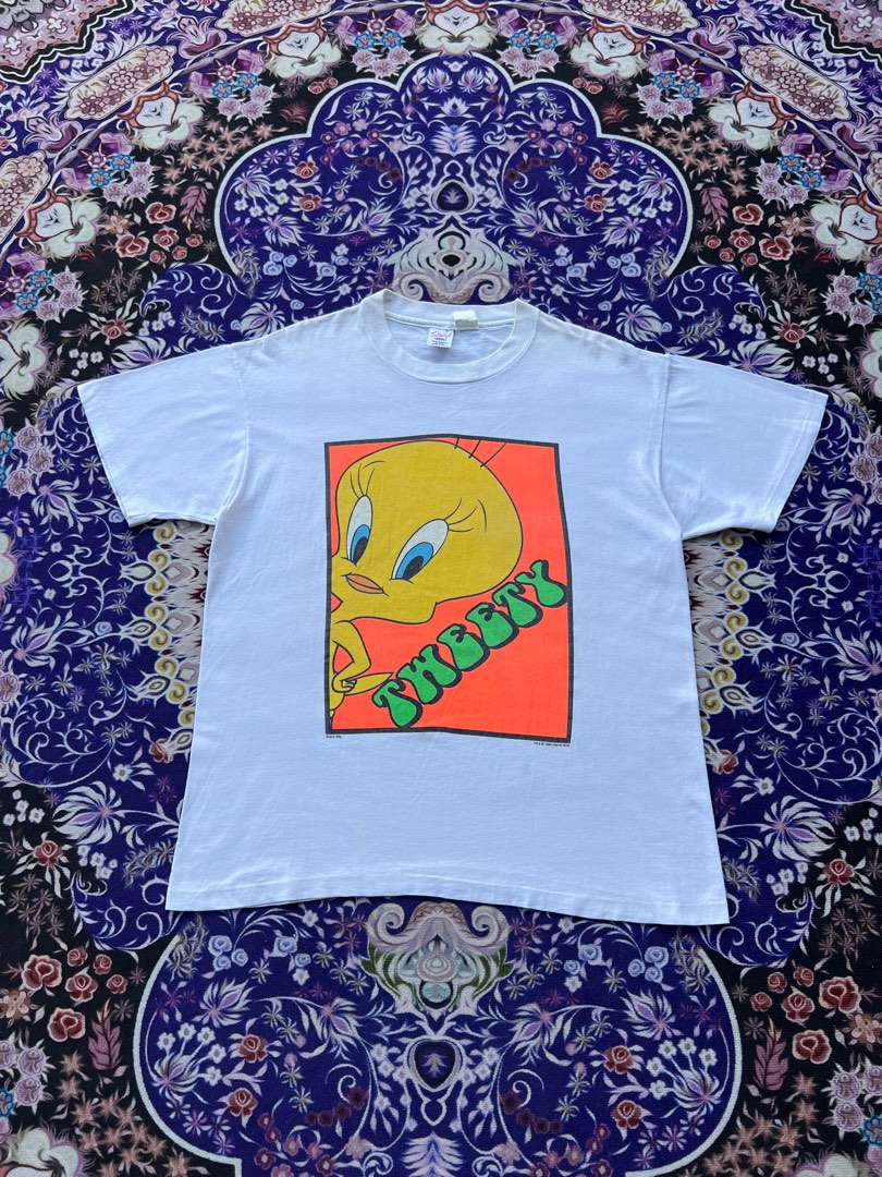 Vintage 90's The Tweety Cartoon Network, Men's Fashion, Tops & Sets ...