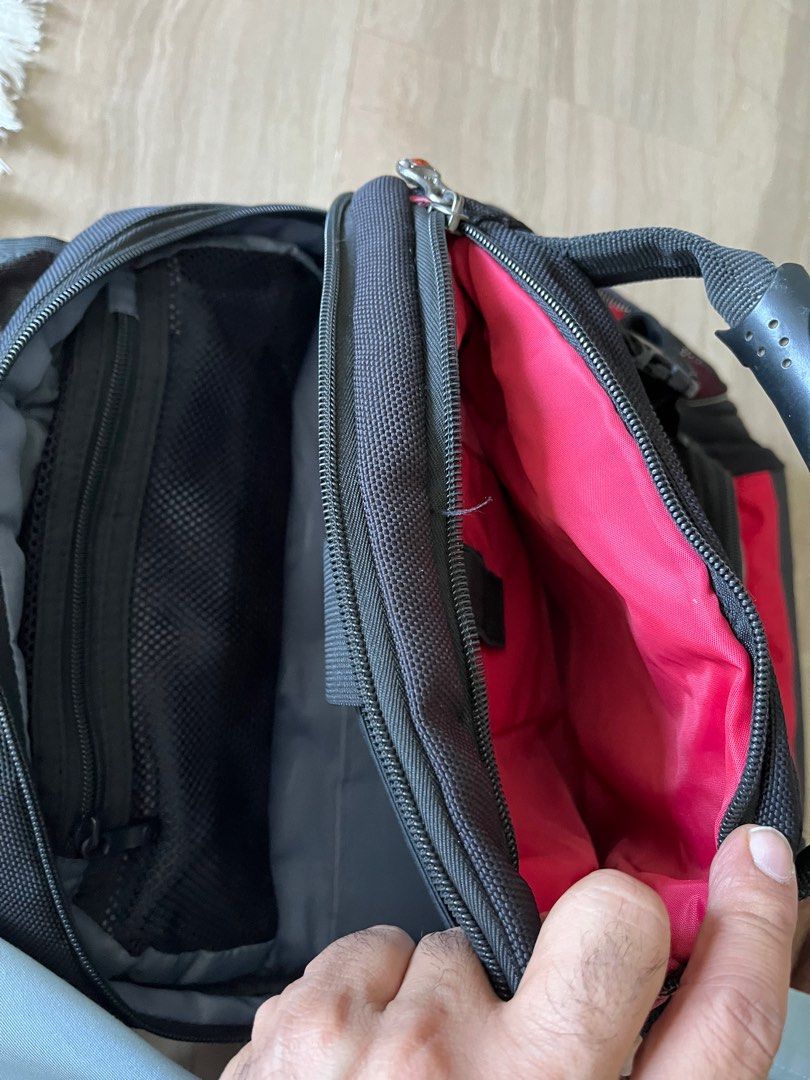 Wenger Swiss Gear backpack in excellent condition, Men's Fashion, Bags ...
