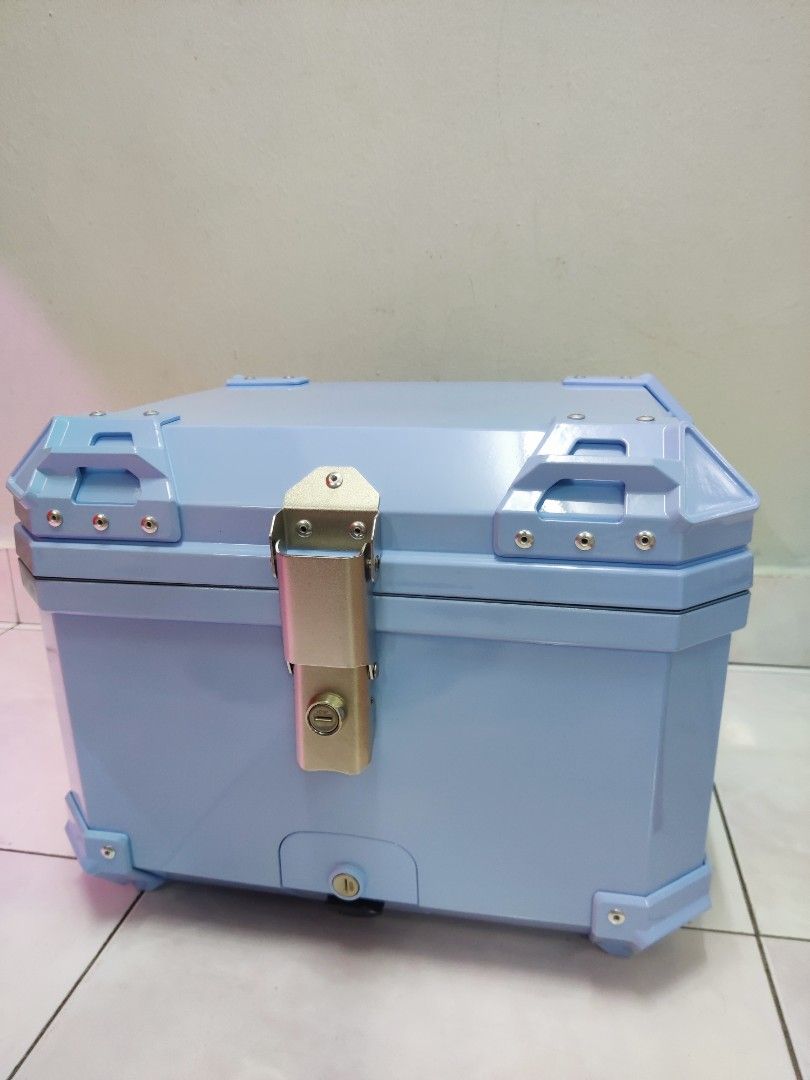 45l light weight top box, Motorcycles, Motorcycle Accessories on Carousell