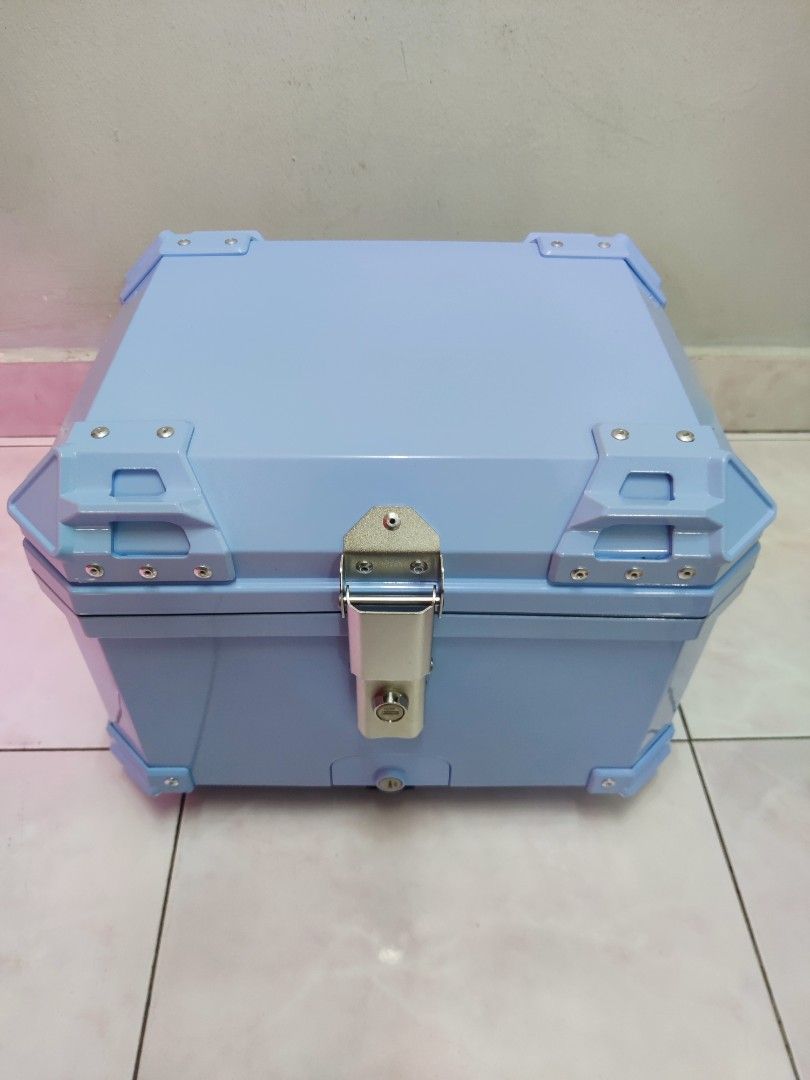 45l light weight top box, Motorcycles, Motorcycle Accessories on Carousell