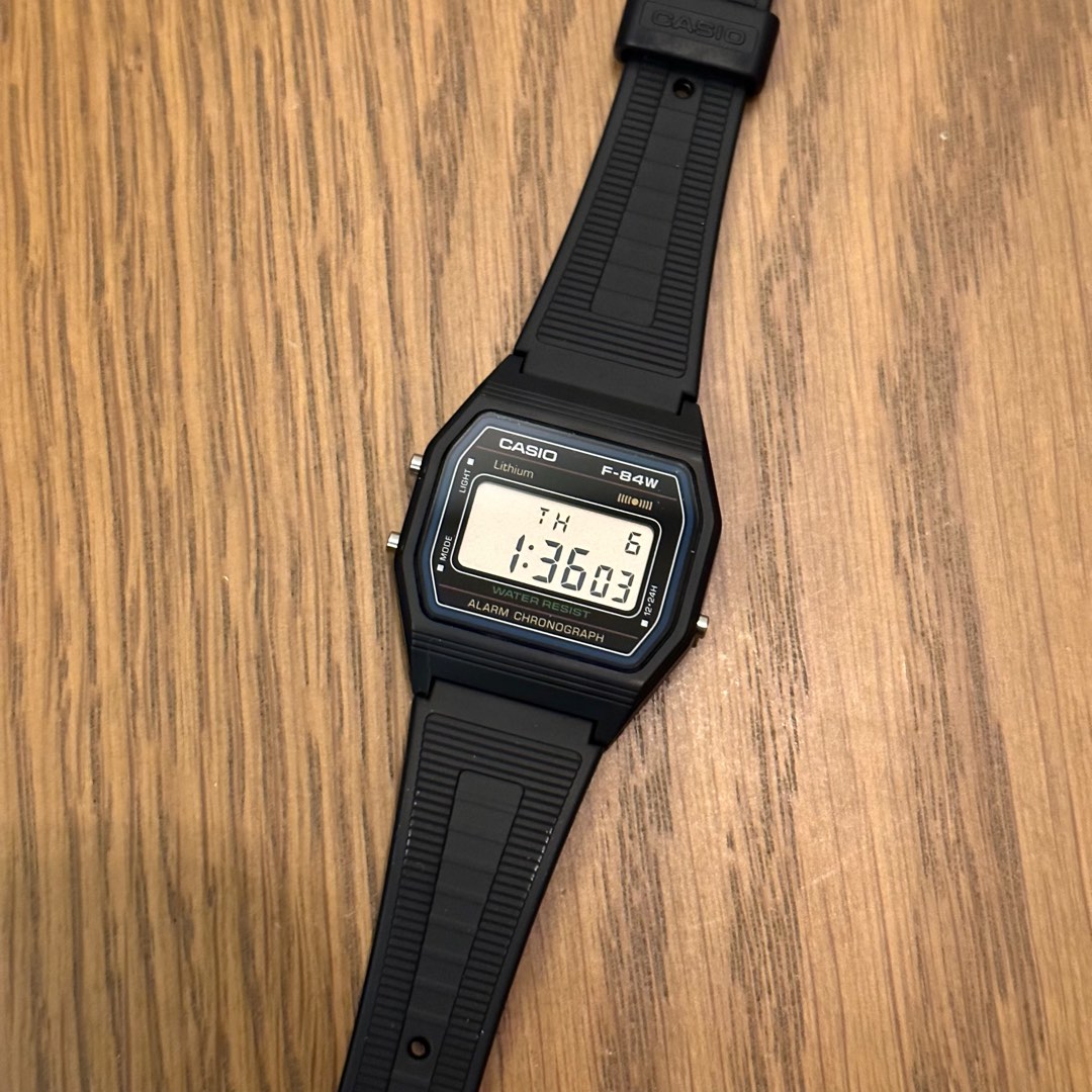 全新 Casio F-84w 又稱為日本版 F91W 日本直送 泰國制造, 男裝, 手錶及配件, 手錶 - Carousell