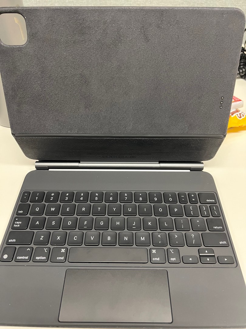 Apple Magic Keyboard Folio (for iPad Pro 11 Inch / iPad Air 4 / iPad Air 5), Mobile Phones ...