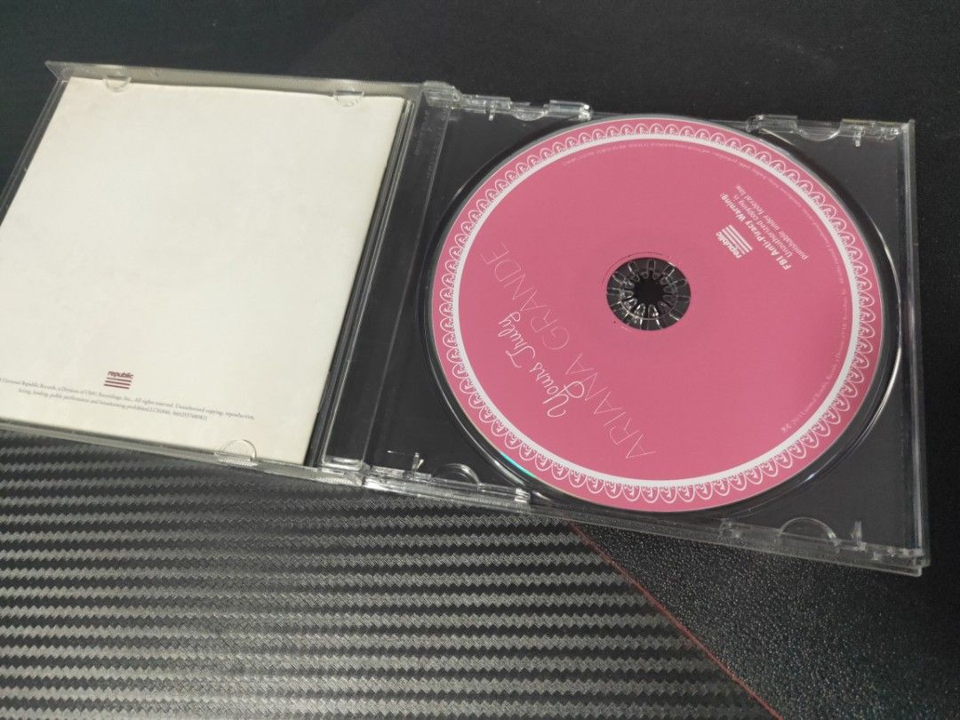 Ariana Grande Yours Truly CD Album with Lyrics Book, Hobbies & Toys ...