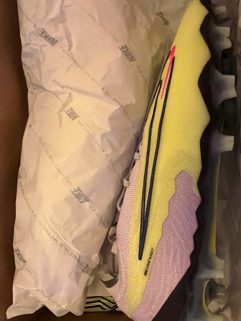 Ball boot FG, 男裝, 鞋, 波鞋 - Carousell