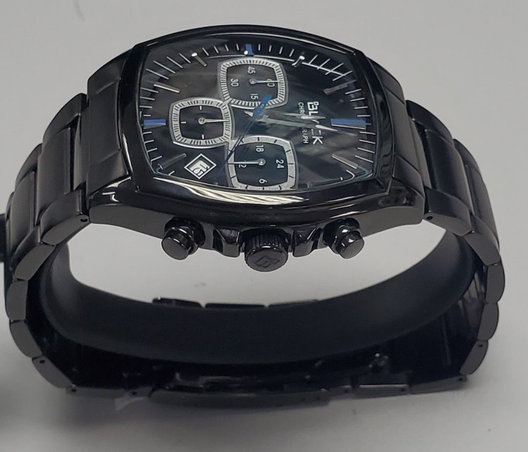 BLACK ! Japan watch ! barrel shape chrono quartz watch, 名牌, 手錶 - Carousell