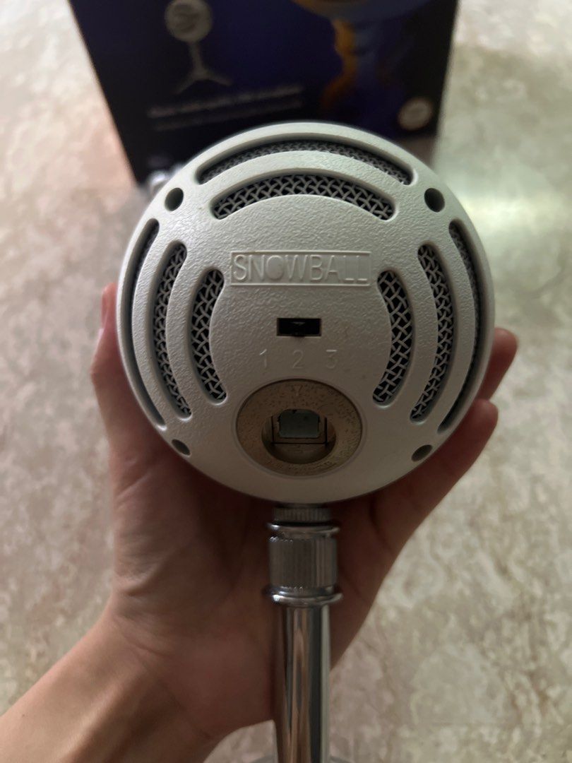 Blue snowball USB microphone, Audio, Microphones on Carousell