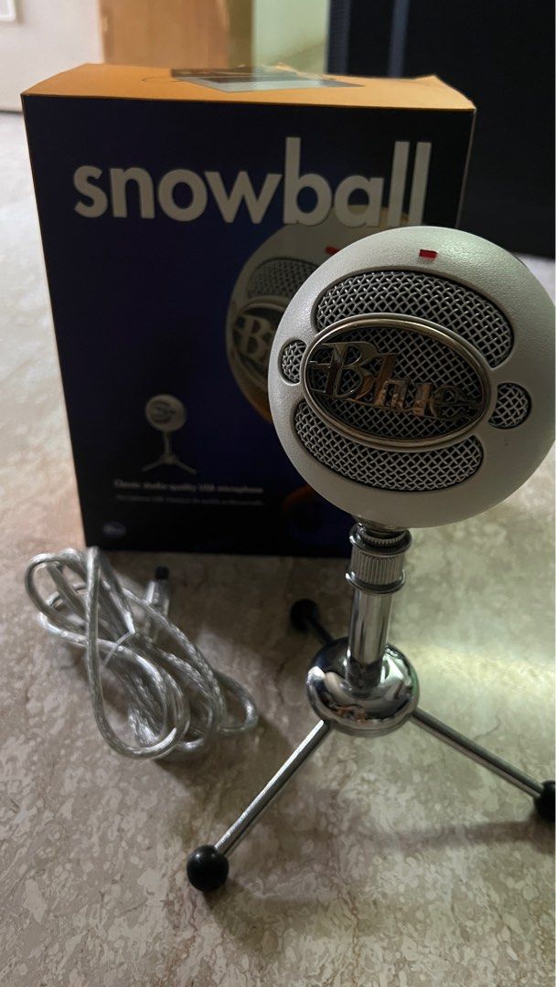 Blue snowball USB microphone, Audio, Microphones on Carousell