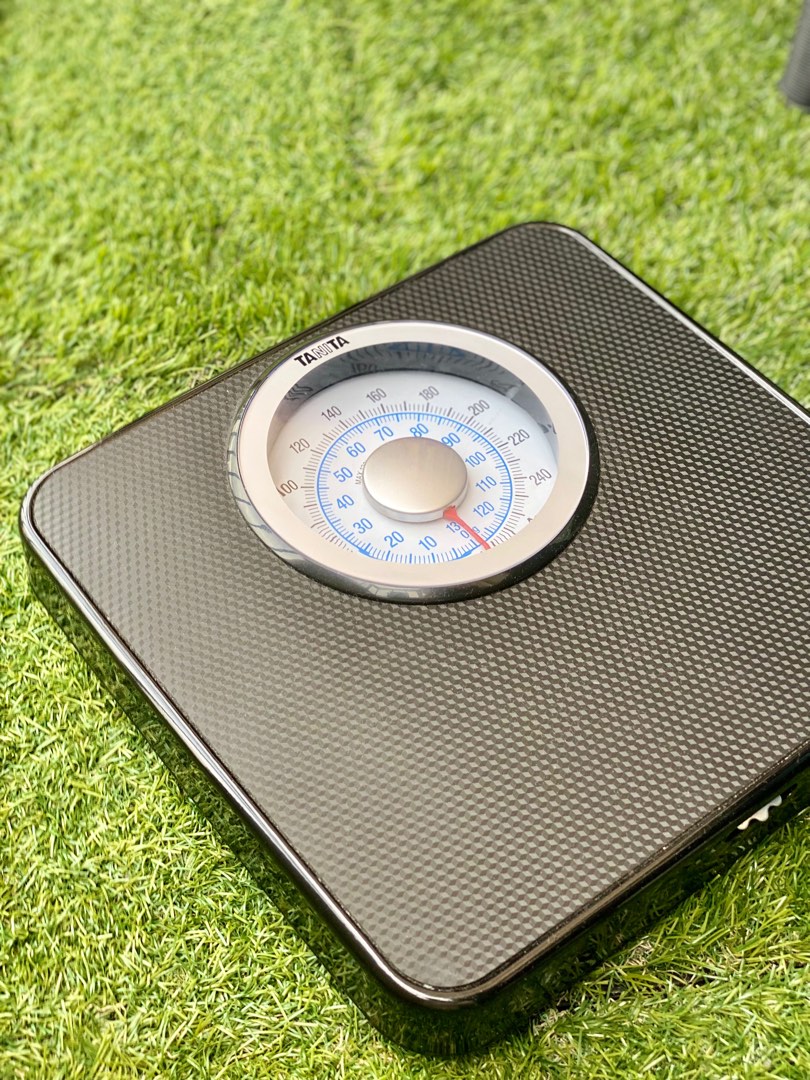 Brand new weighing scale, Health & Nutrition, Health Monitors ...