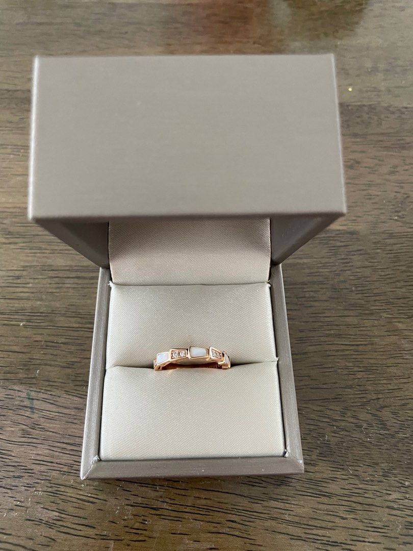 BV serpenti mother of pearl rose gold ring, Women's Fashion, Jewelry ...