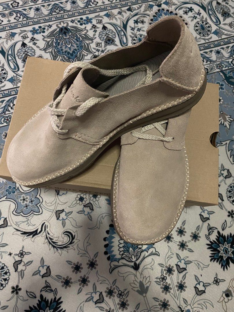 Clarks shoes, Men's Fashion, Footwear, Casual shoes on Carousell