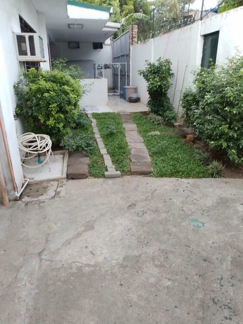 Corner lot 2-Storey Single Attached Residential House for sale Inside a ...