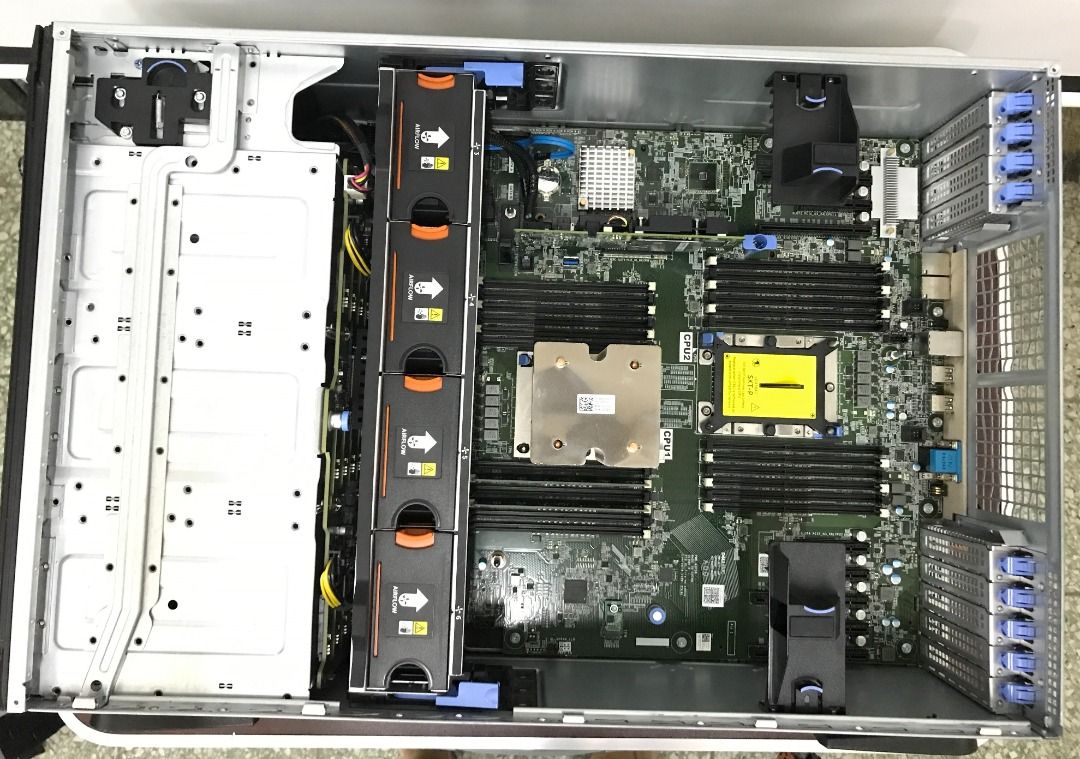 Dell EMC PowerEdge T640 Tower Server, 電腦＆科技, 商務用科技產品 - Carousell