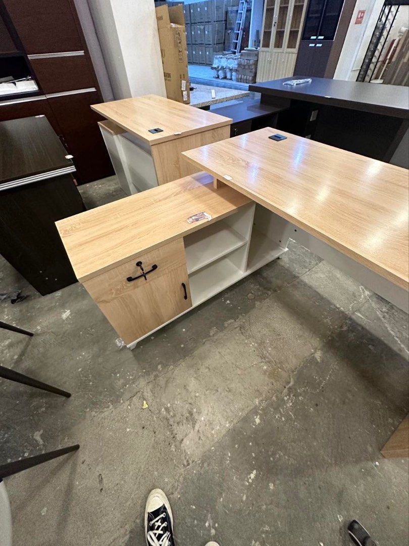 Functional Executive Office Table Desk Cabinet L-shaped Light Wood ...