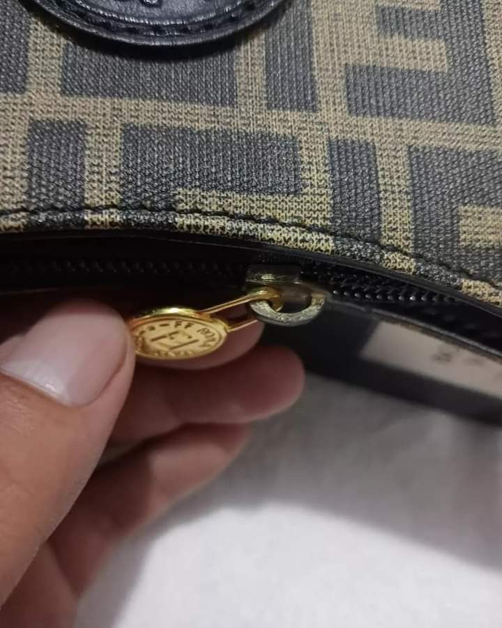 Fendi Roma Made In Italy, Fesyen Wanita, Tas & Dompet di Carousell