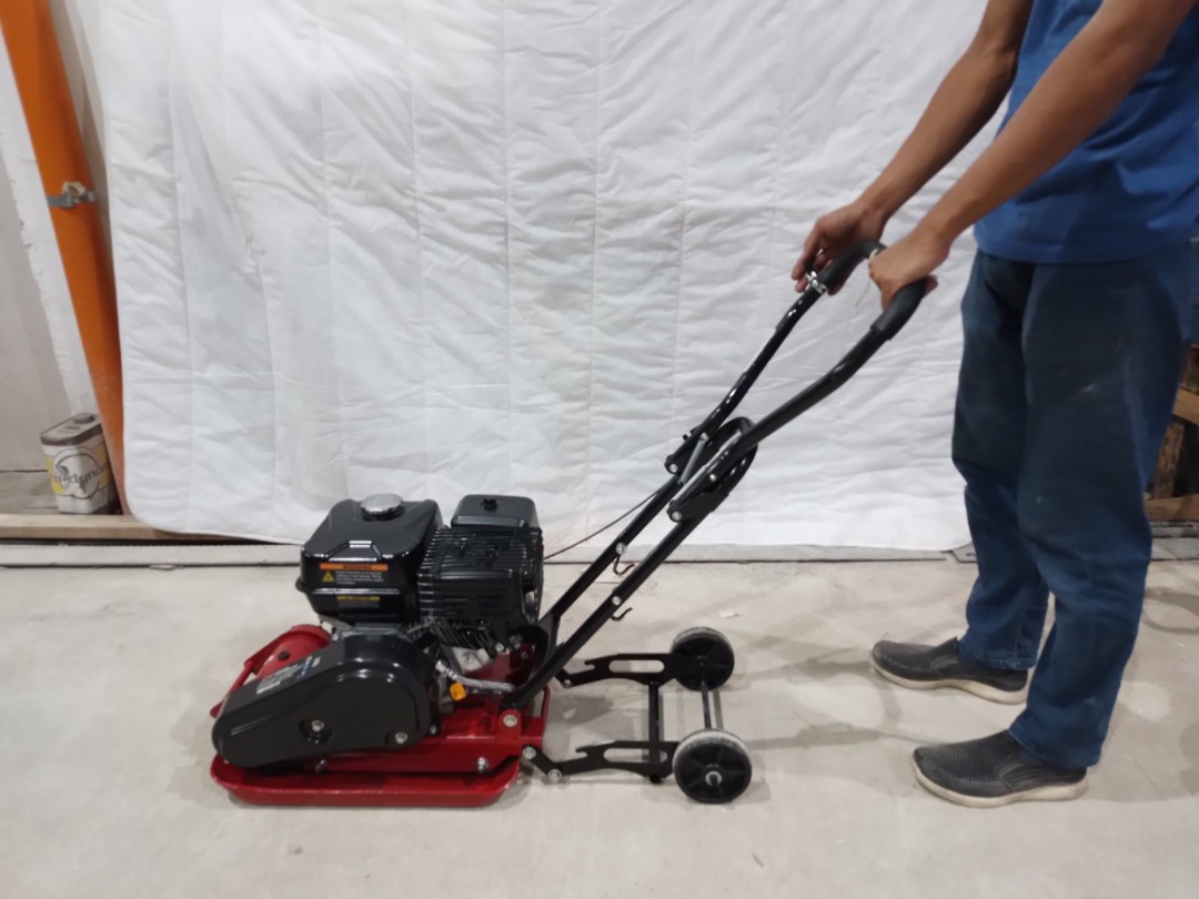 Full Boar Plate Compactor 6.5HP on Carousell