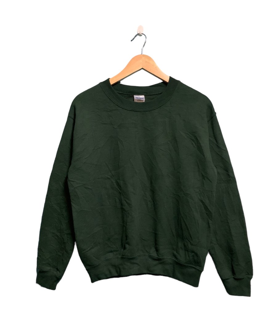 Gildan Blank Sweatshirt in Green, Men's Fashion, Tops & Sets, Hoodies ...