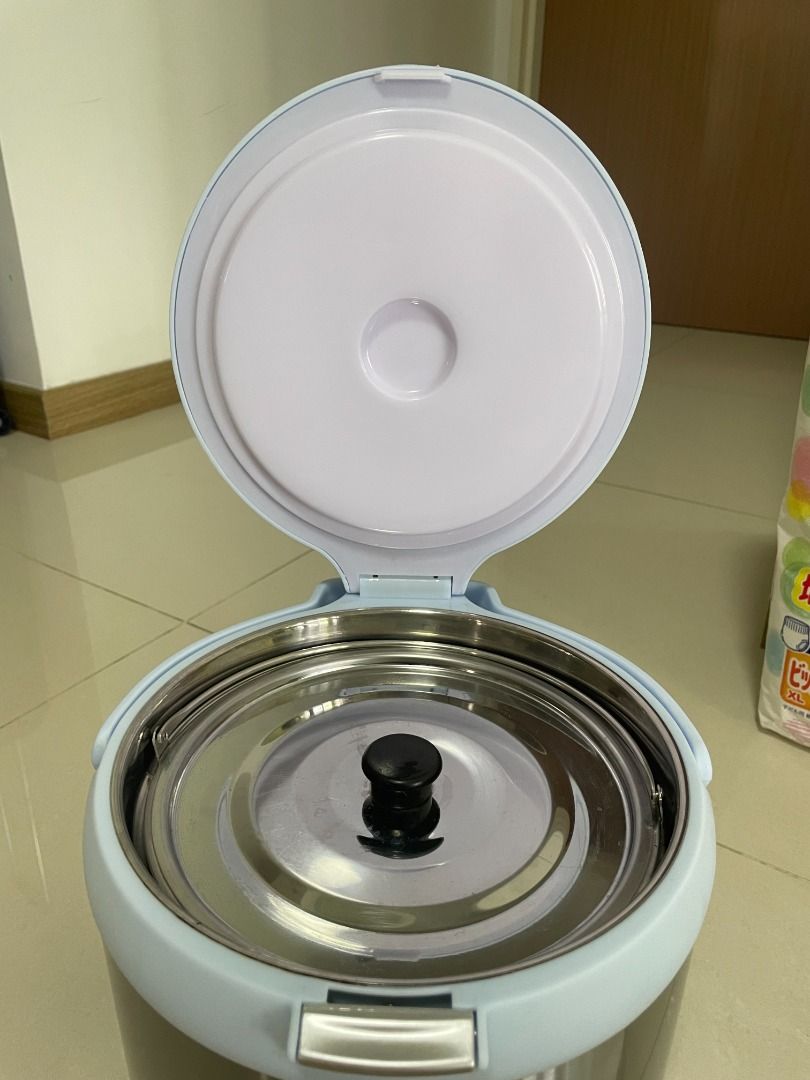 Gourmet Infinity blue termal cooker 4.5L, TV & Home Appliances, Kitchen ...