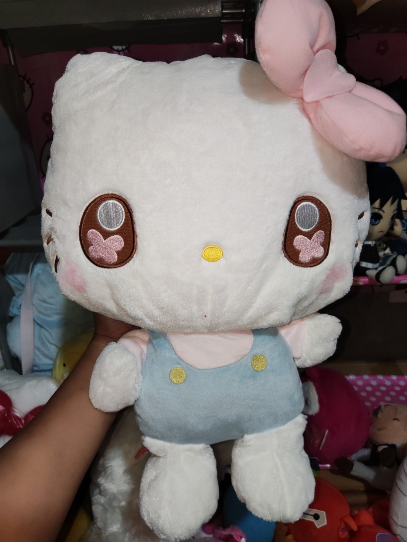 Hello kitty on Carousell