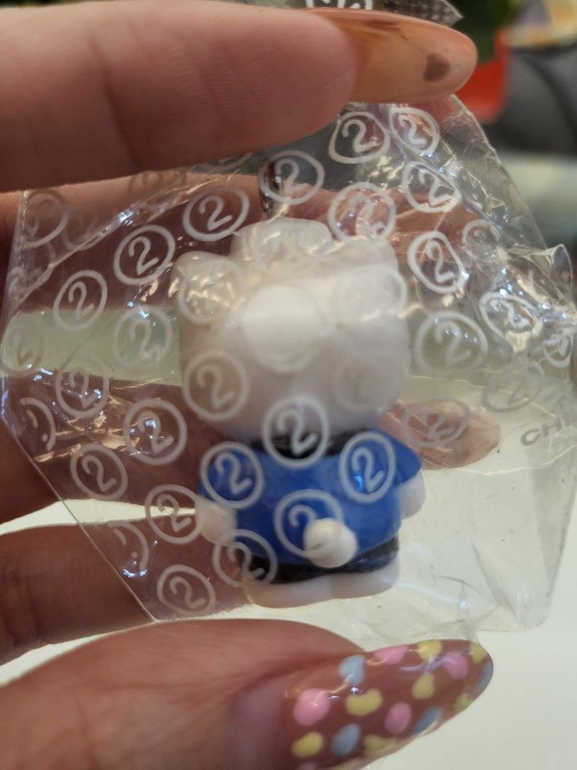 Hello Kitty Blue Tuxedo Keychain/Display, Hobbies & Toys, Toys & Games ...