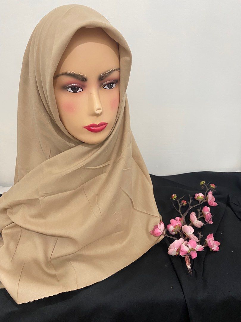 Hijab, Women's Fashion, Muslimah Fashion, Hijabs on Carousell