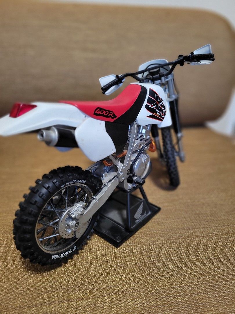 Honda XR 400R Model Motorbike, Hobbies & Toys, Memorabilia ...