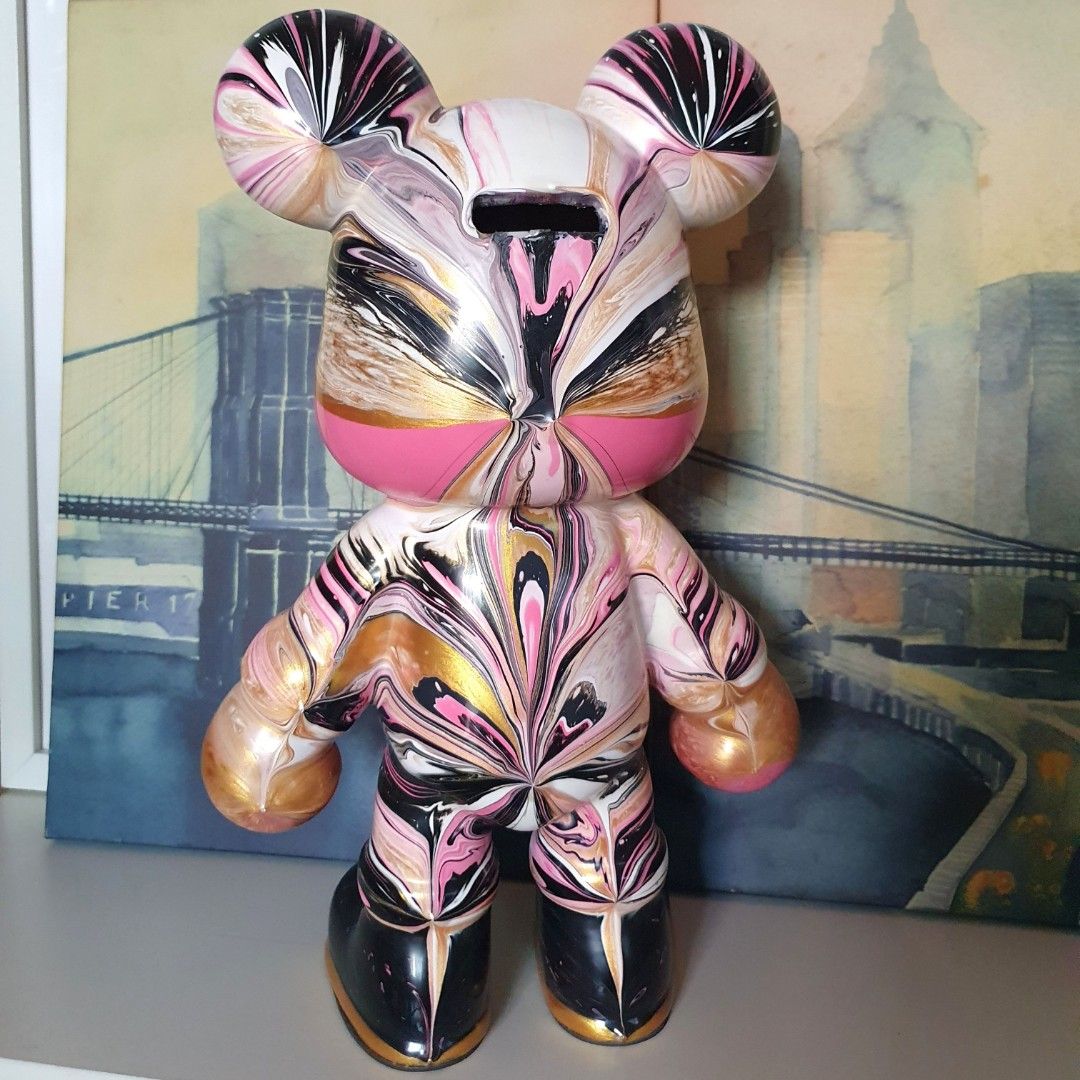 [Instock] Fluid Art Bear Figurine, Hobbies & Toys, Stationery & Craft ...