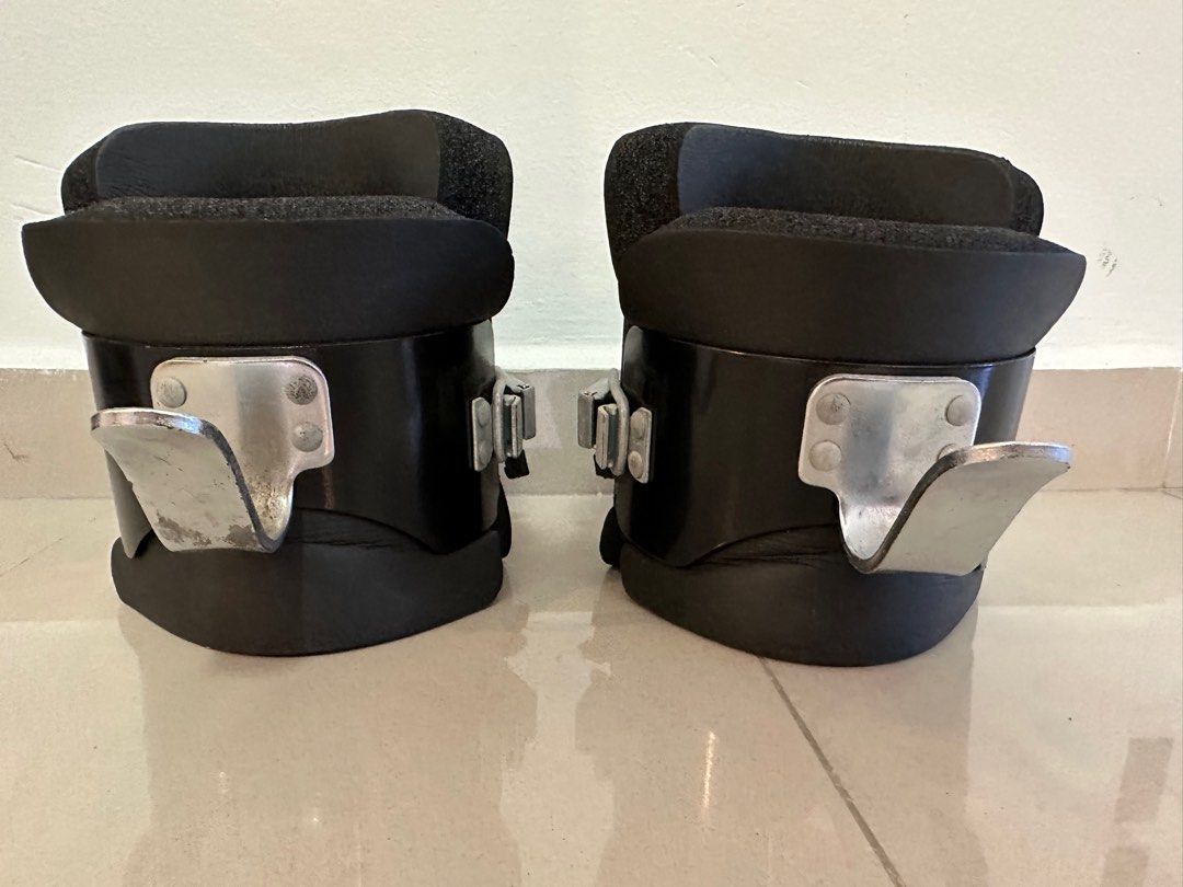Inversion boots / Gravity Boots, Sports Equipment, Exercise & Fitness ...