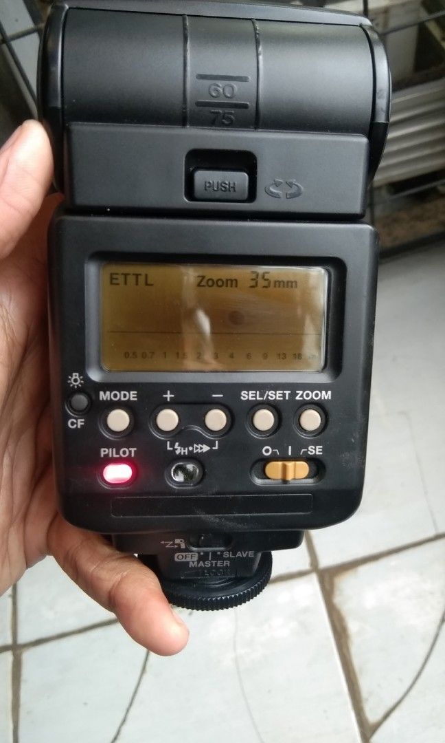Jual only blitz camera cannon speed lite 550 EX, Fotografi di Carousell