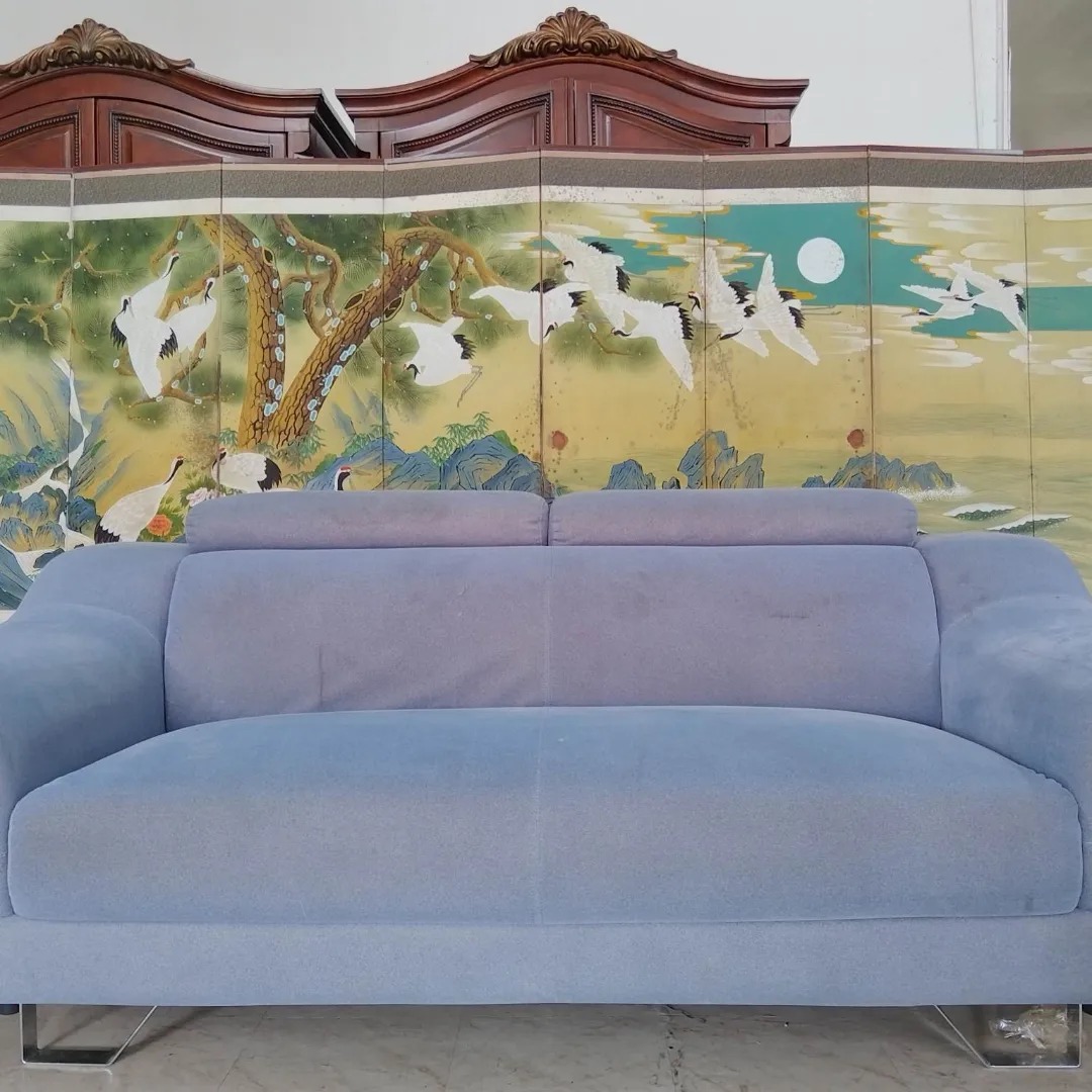 Korean Bulky foam fabric sofa. Klarong makaoal ang foam comfy and worth ...