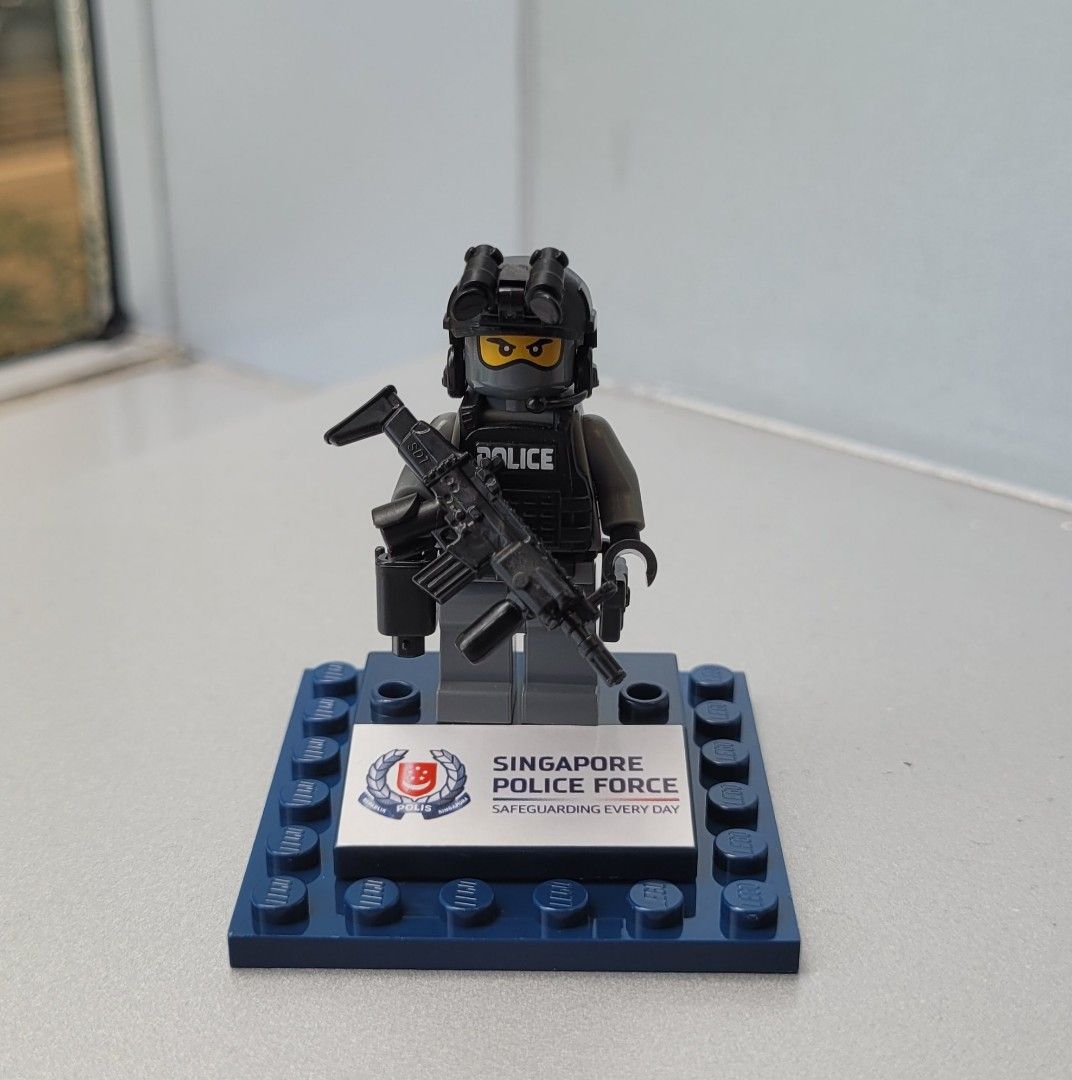 Lego police minifig limited edition collectible SPF STAR unit Gardenia ...