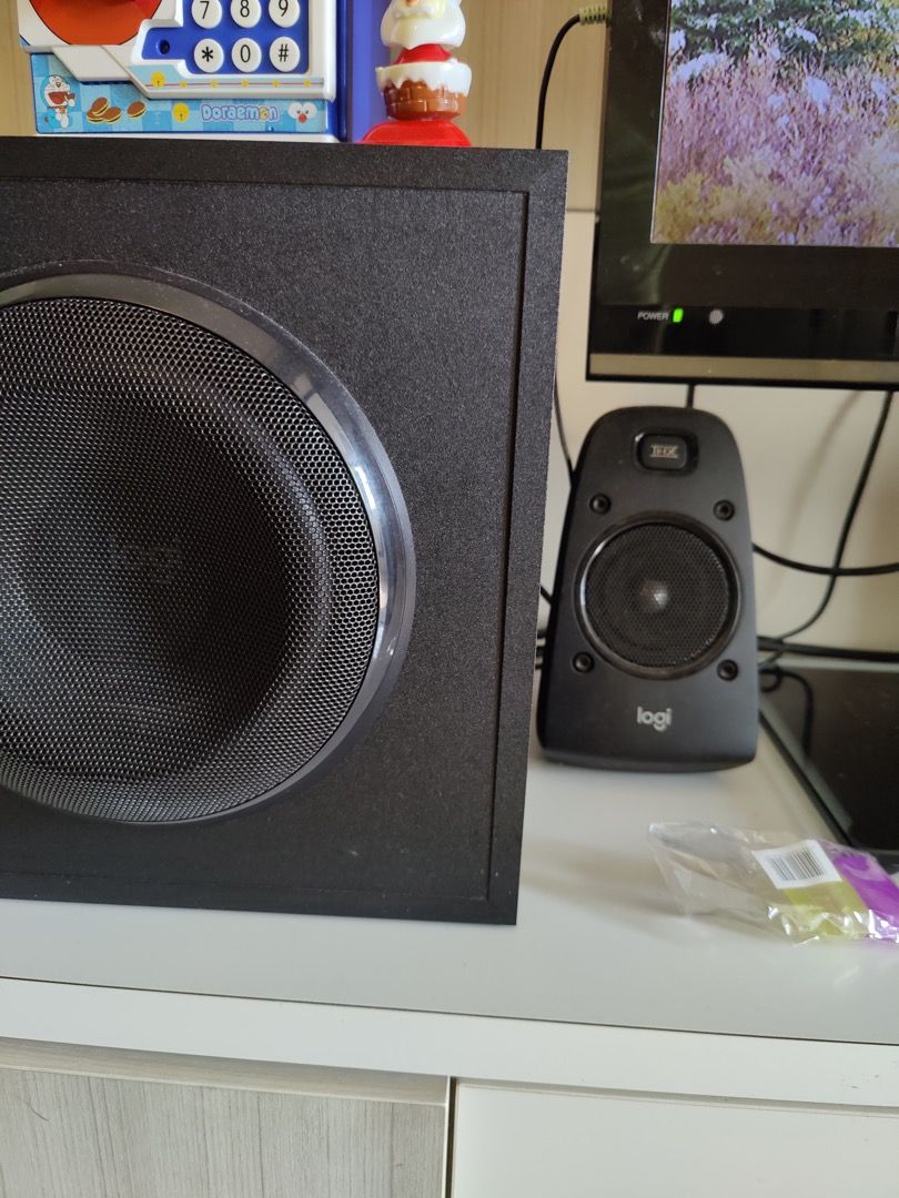 Logitech Z623 THX 2.1 Speaker System with Subwoofer, THX Certified Audio, 400 Watts Peak Power ...