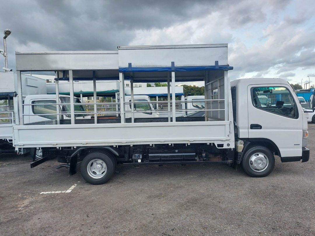 Lorry Rental 14ft Mitsubishi Sliding Canopy Manual Diesel Rent Truck ...
