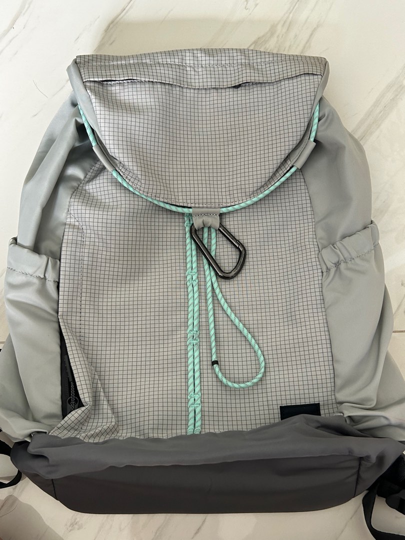 Lululemon Front Clip Backpack, Women's Fashion, Bags & Wallets ...