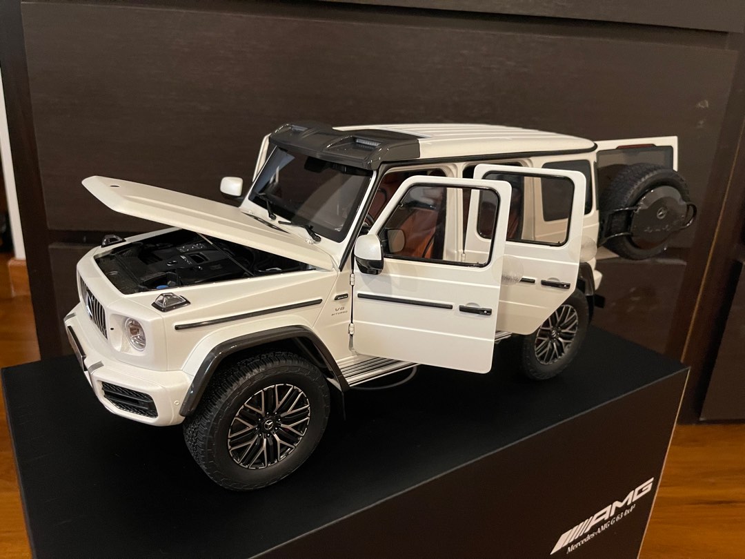 Mercedes G63 4x4 Squared 1:12 Scale Model Limited Edition 250 pieces in ...