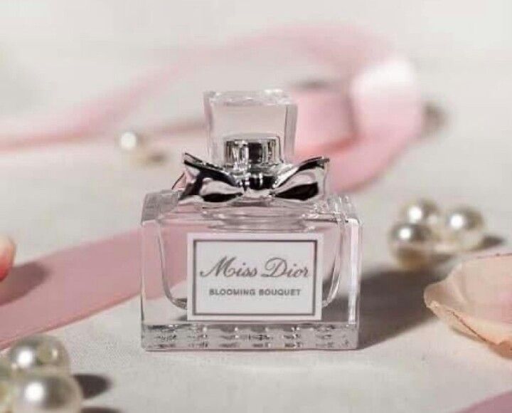 Miss Dior Blooming Bouquet EDT 5ml, Kesehatan & Kecantikan, Parfum, Kuku & Lainnya di Carousell