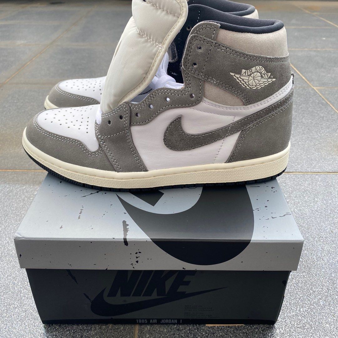 Nike Air Jordan Grey Washed Original, Fesyen Pria, Sepatu , Sneakers di ...
