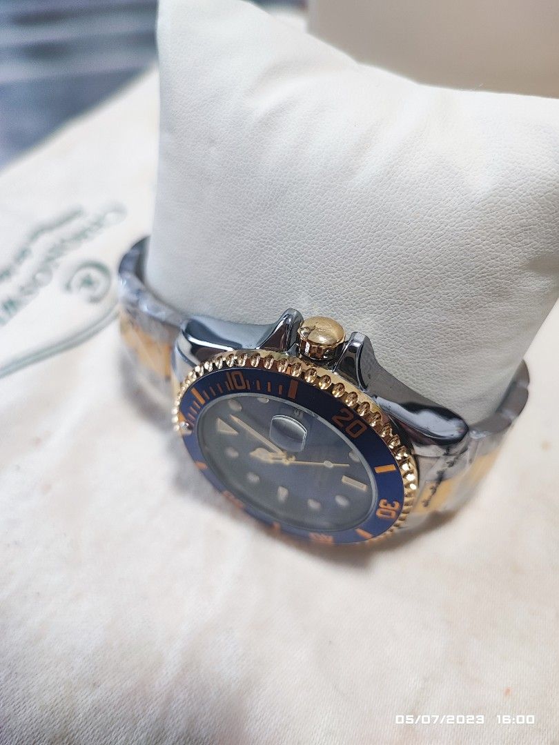Olevs Blue submariner Quartz half gold, Men's Fashion, Watches ...