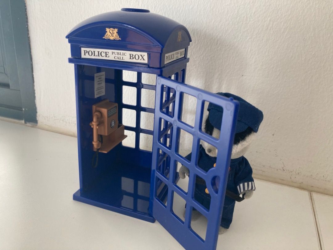Rare Sylvanian Families PC Roberts and Police box blue telephone box ...