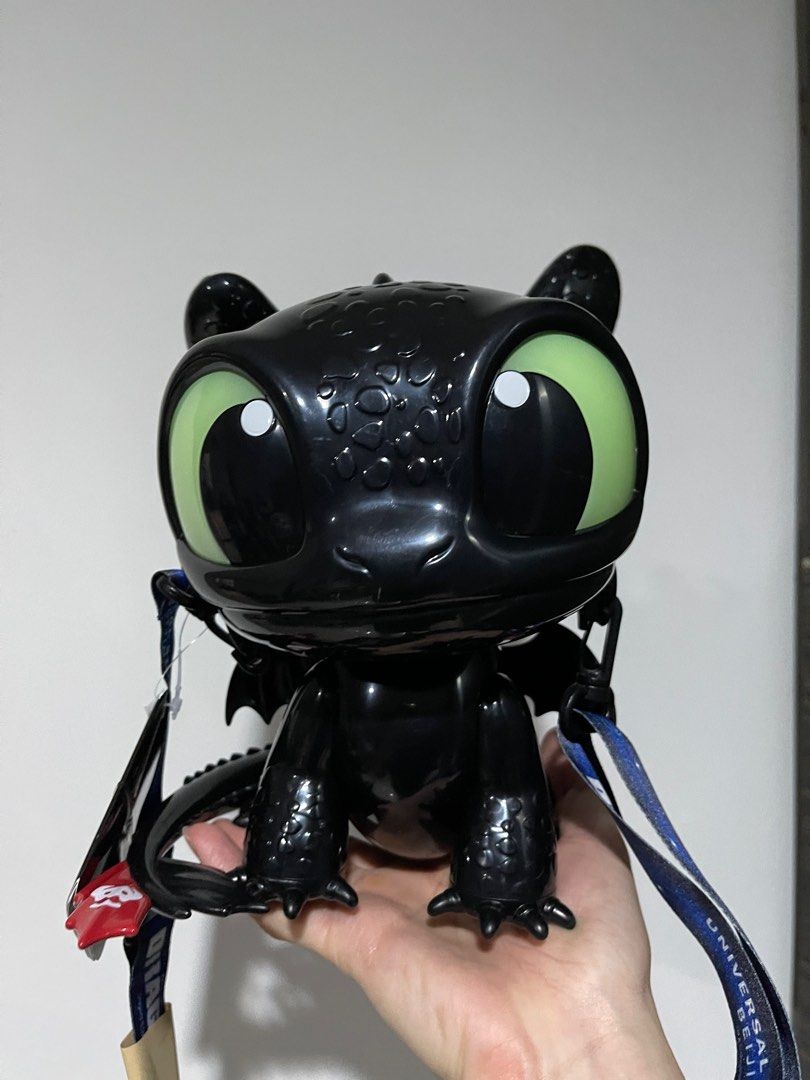 (po) Universal Studios How To Train Your Dragon Toothless Light Up ...
