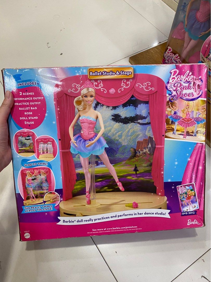[PRE-ORDER] Barbie in the Pink Shoes: Ballet Studio & Stage Playset ...
