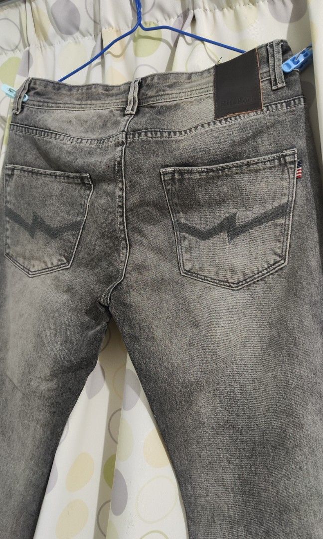 外國牌子Riff Rock 洗水灰男裝 skinny jeans, 男裝, 褲＆半截裙, 牛仔褲 - Carousell