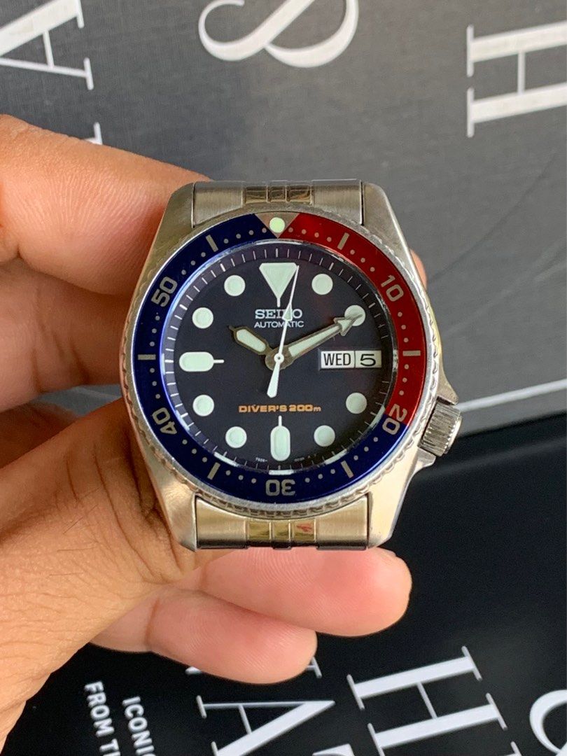 Seiko SKX015 Medium Diver on Carousell